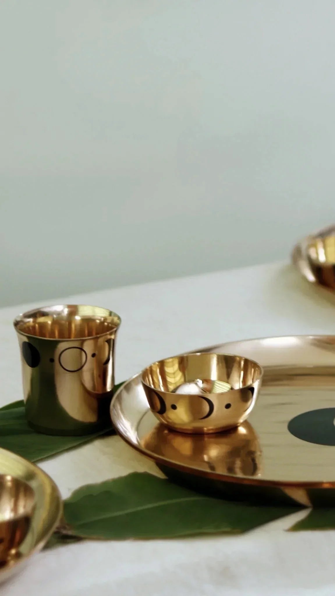 Dinnerware – Hello December